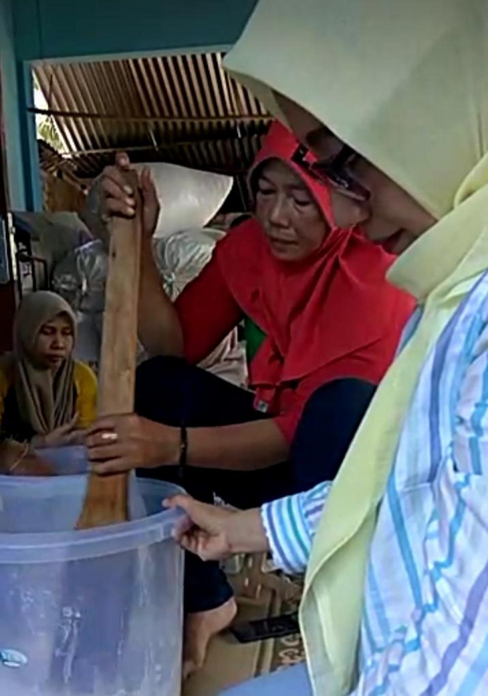 Parenting Ibu-Ibu Dusun Gedong - Website Kalurahan Panjangrejo